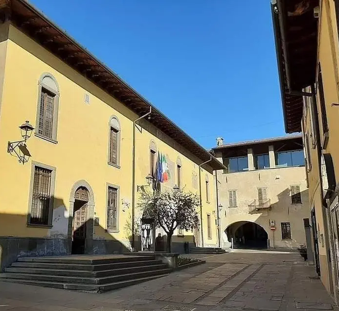 Palazzo Municipale di Rovato - Scopri Rovato